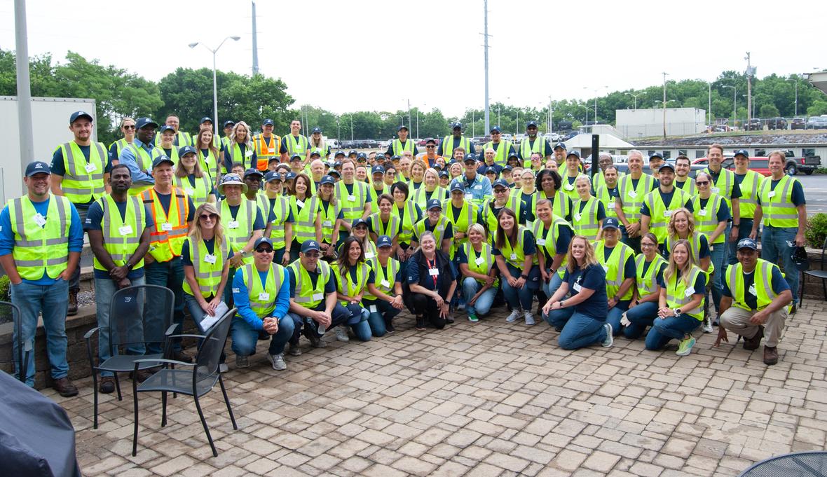 ADM and Beautify Decatur Partner for Community Cleanup | ADM